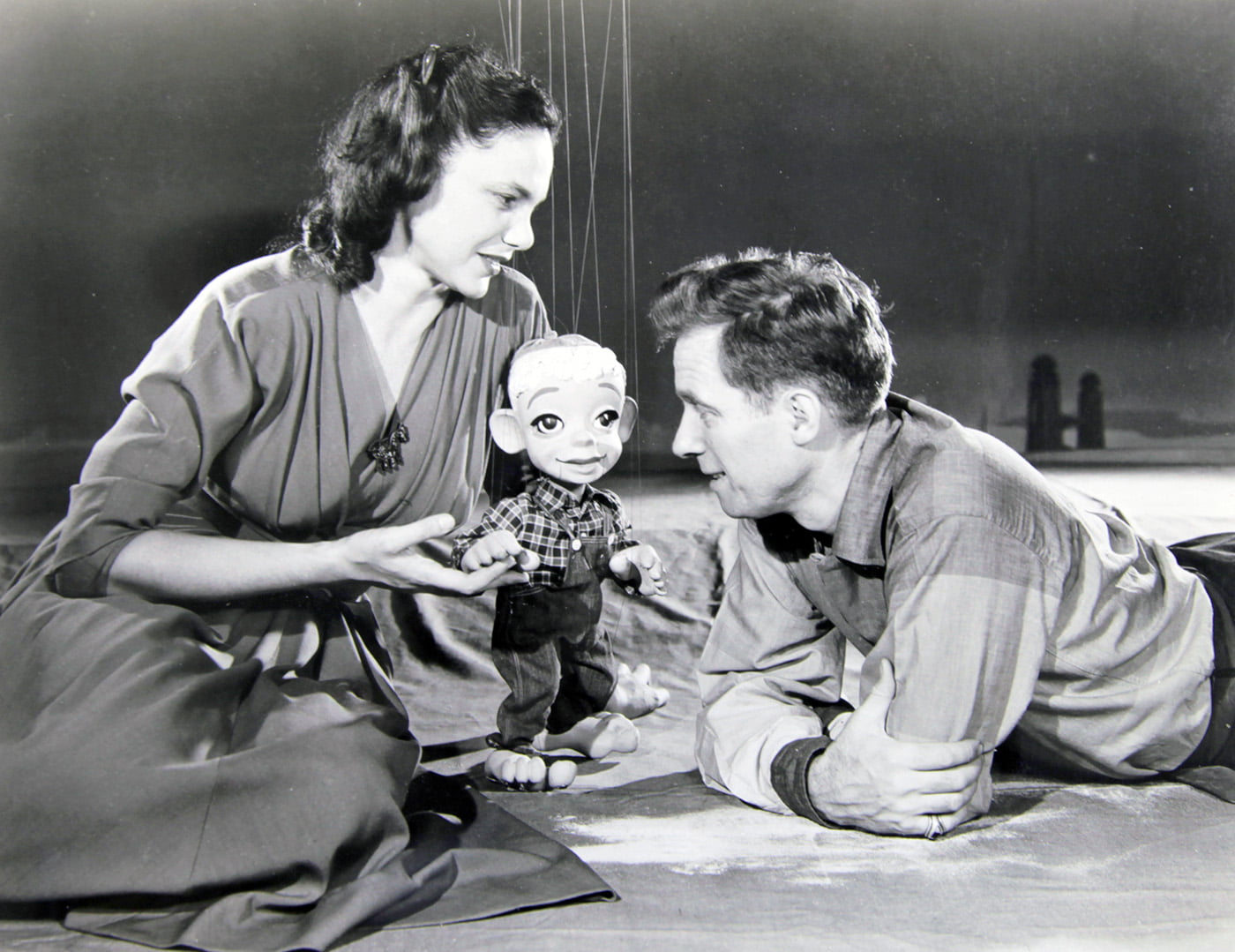 Press photo of Cora and Bil Baird with marionette PJ from "Whistling ...