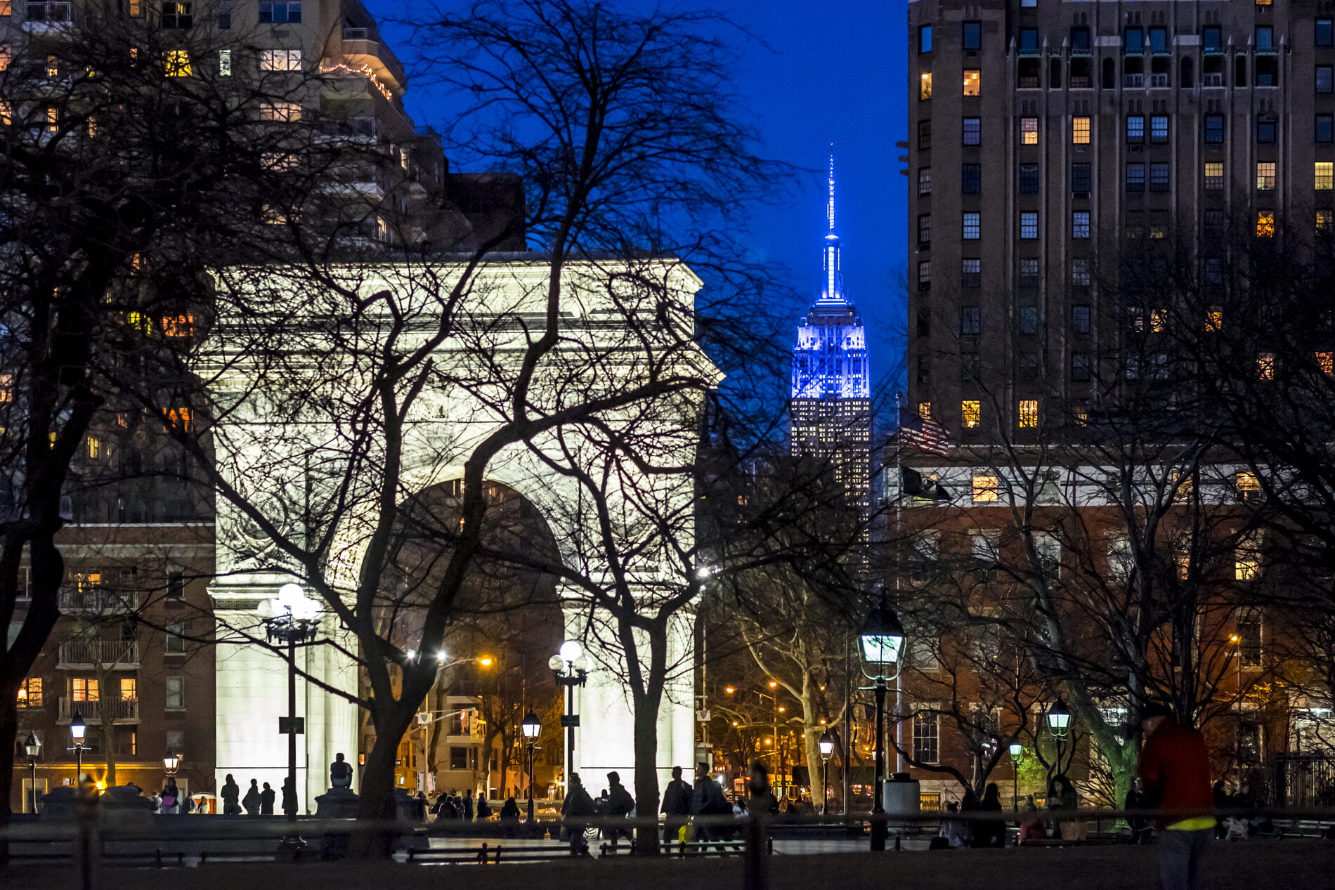 Neil Allen [RA 2016] : Blue hour Washington Square Park looking north ...